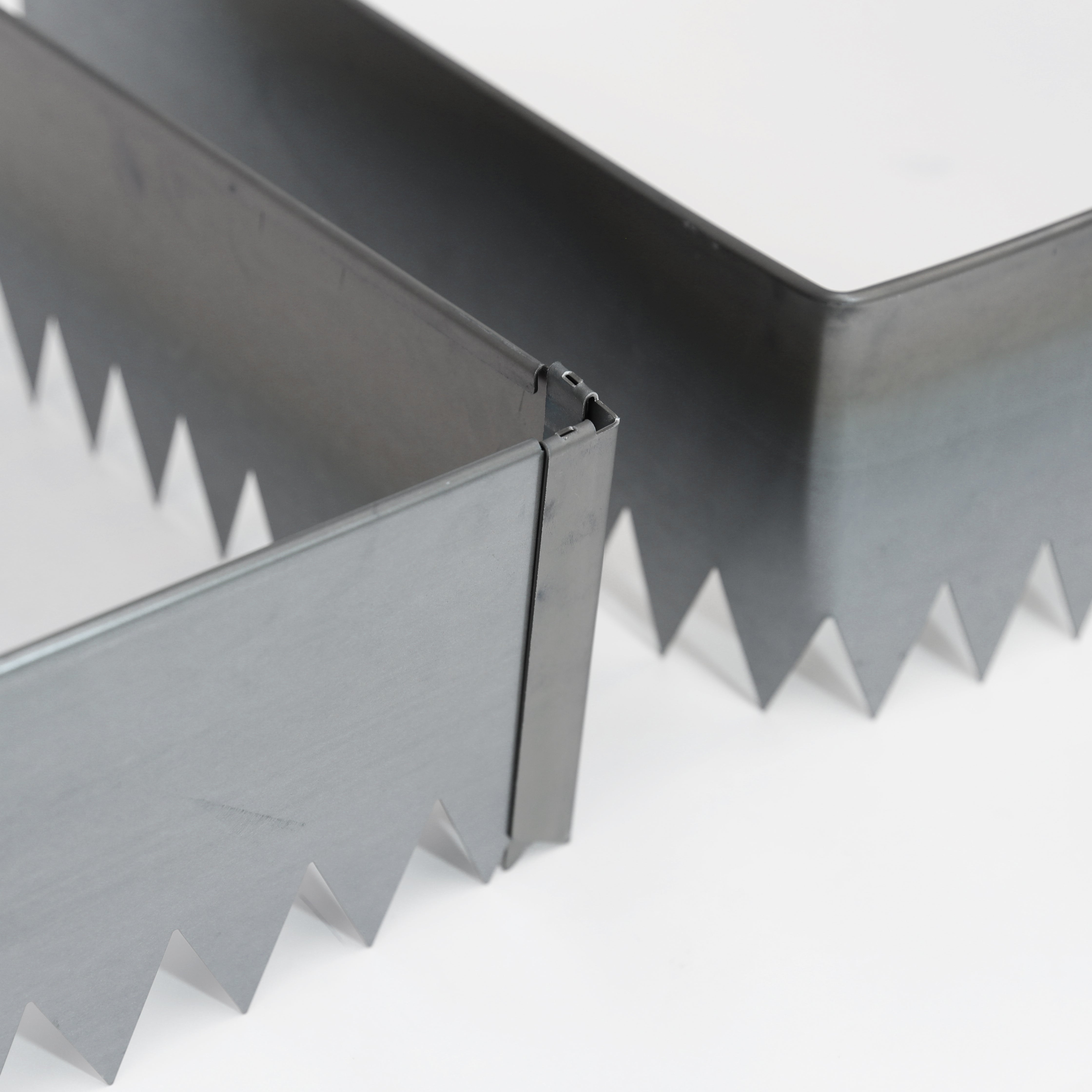 Corner Connector - 8 inch for 4, 6, & 8 inch Edging – Edge Right