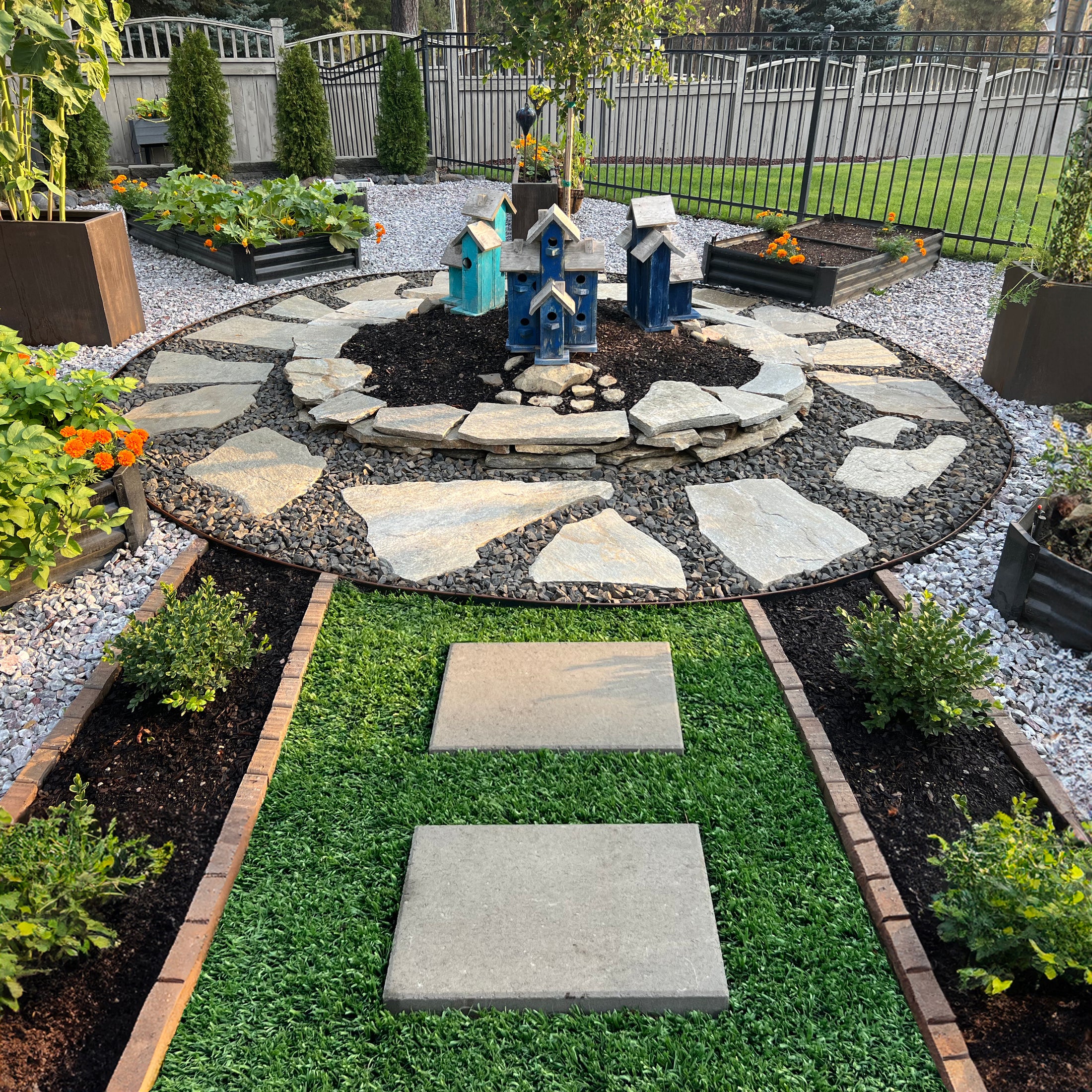 Steel Planter Box (32" L x 14" W x 30" H) – Edge Right